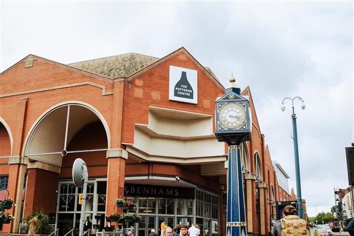 Intu Potteries Logo Intu Shopping Photos And Images & Pictures
